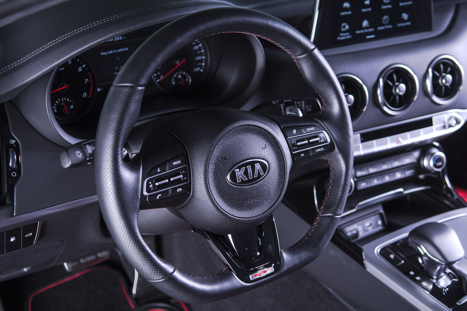 Kia Stinger GT: o surpreendente sedã sul-coreano - Octane Motors